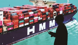 따뜻한 해풍 막는 ‘CB 공포’, HMM에 무슨 일이…[시크한 분석]